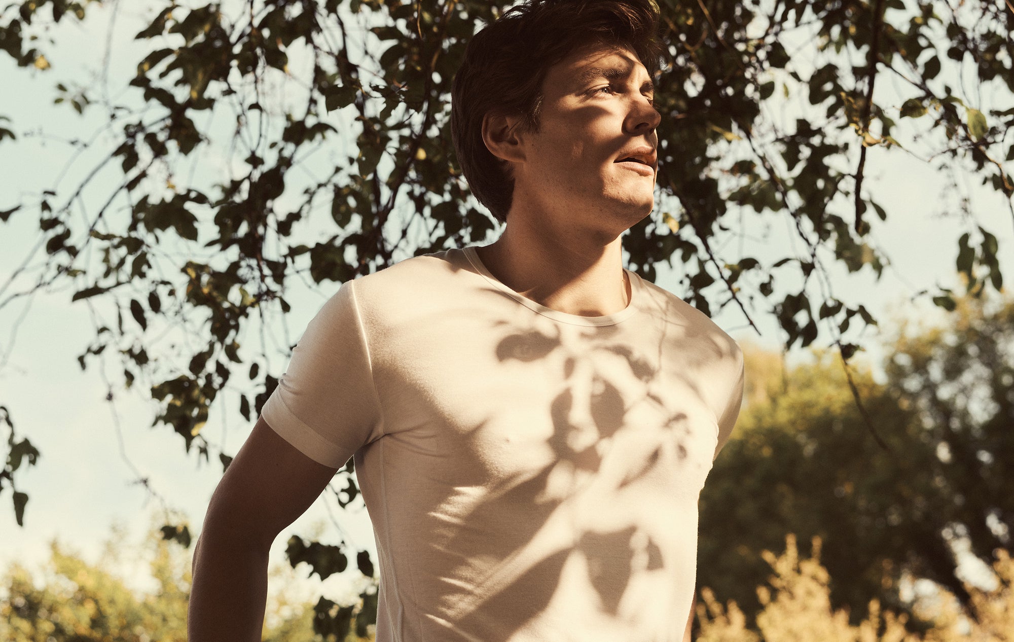 NOSHIRT - Invisible undershirts under your shirt – Noshirt